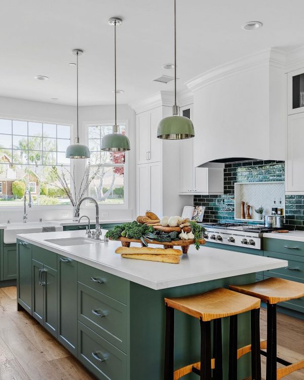 Dried Thyme SW-6186 Paint Color by Sherwin-Williams