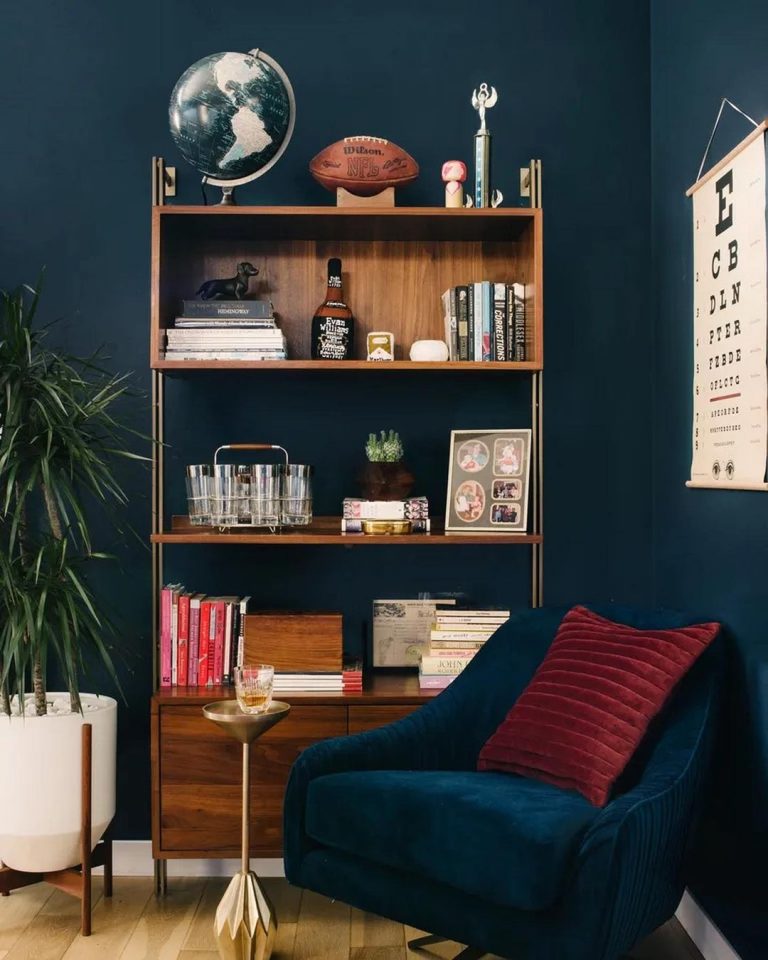 Dark Night SW 6237 Paint Color by Sherwin-Williams