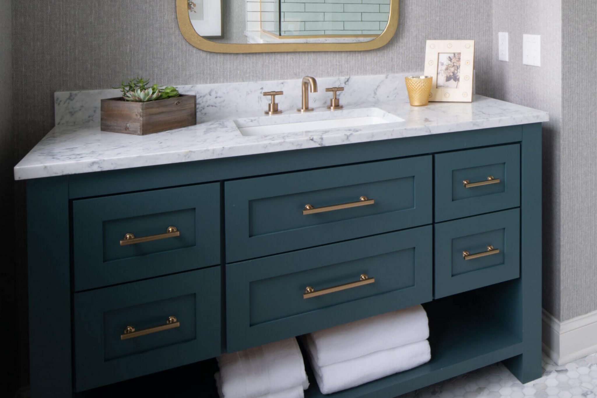 Still Water SW 6223 Paint Color by Sherwin Williams - DecorCreek