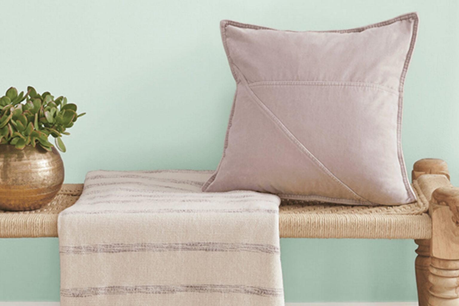 Green Trance SW 6462 Paint Color by Sherwin-Williams