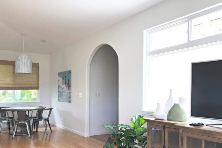 Pure White SW 7005 Paint Color by Sherwin-Williams