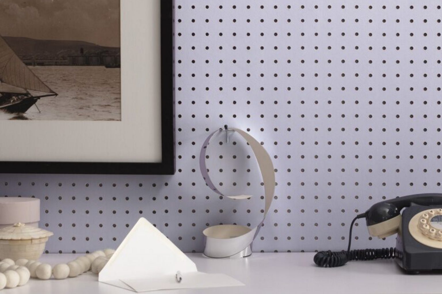 Spring Iris 1402 Paint Color by Benjamin Moore - DecorCreek