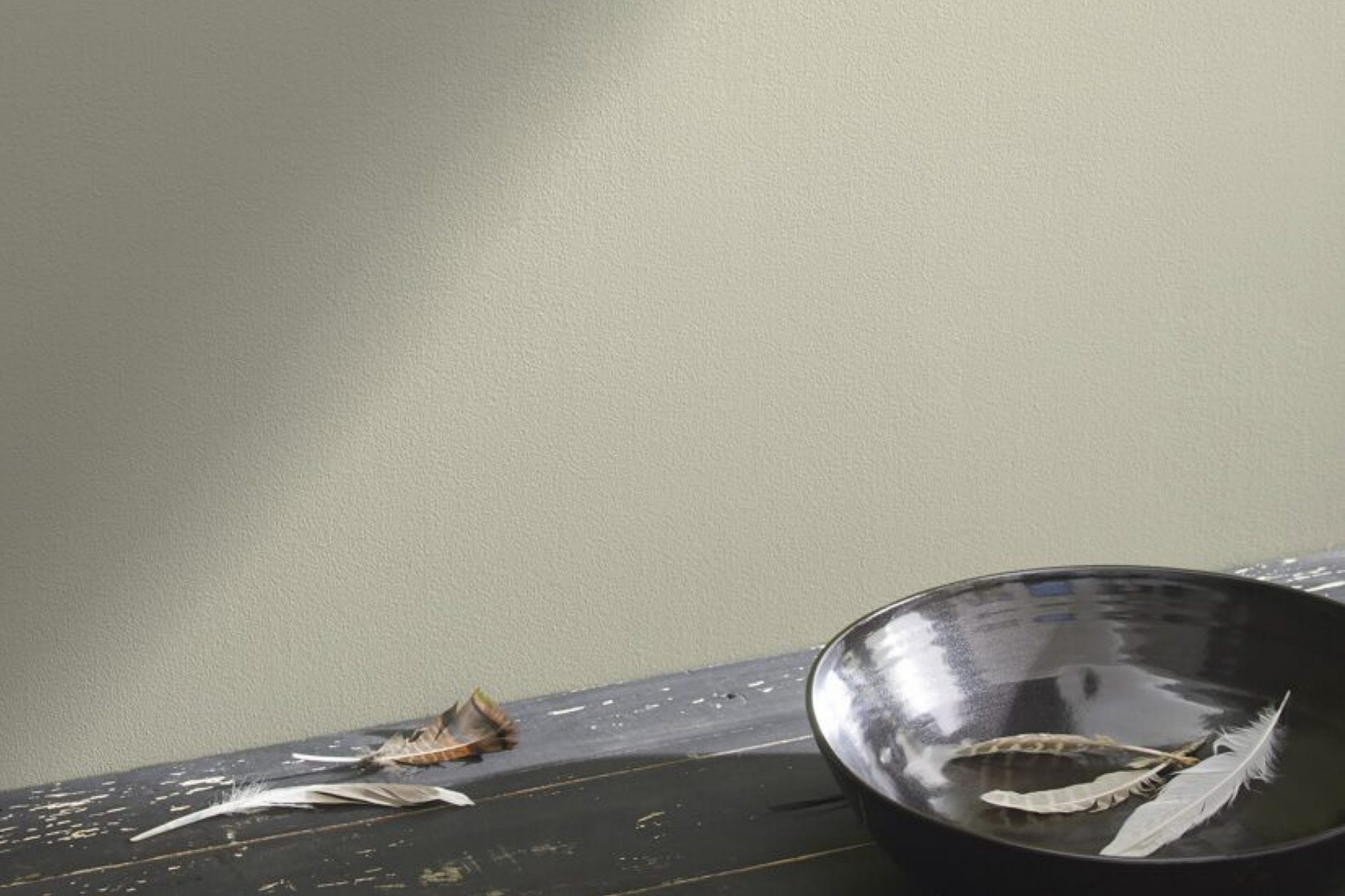 Paris Rain 1501 Paint Color by Benjamin Moore - DecorCreek