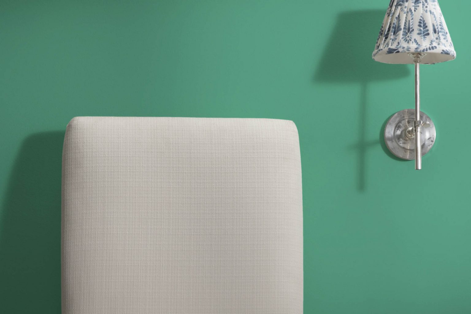 Alpine Trail 622 Paint Color by Benjamin Moore - DecorCreek