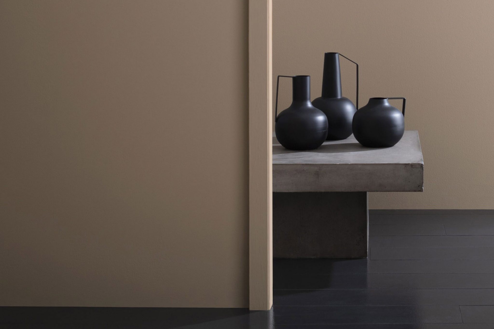 Dellwood Sand 1019 Paint Color by Benjamin Moore - DecorCreek