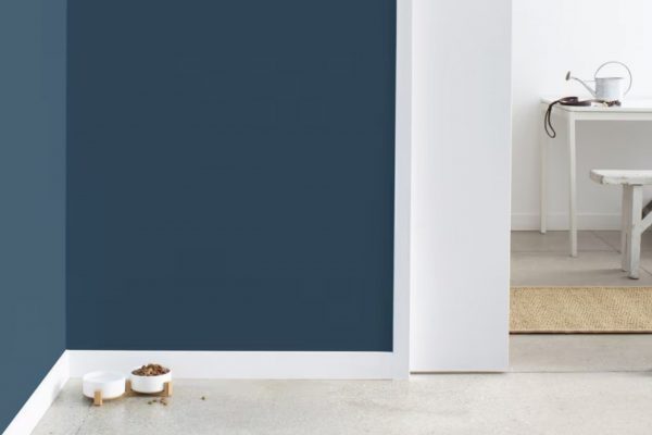 Gentleman's Gray 2062-20 Paint Color by Benjamin Moore - DecorCreek