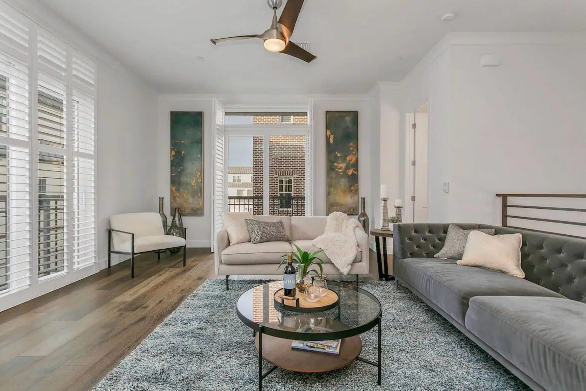 High Reflective White SW 7757 Paint Color by Sherwin Williams - DecorCreek