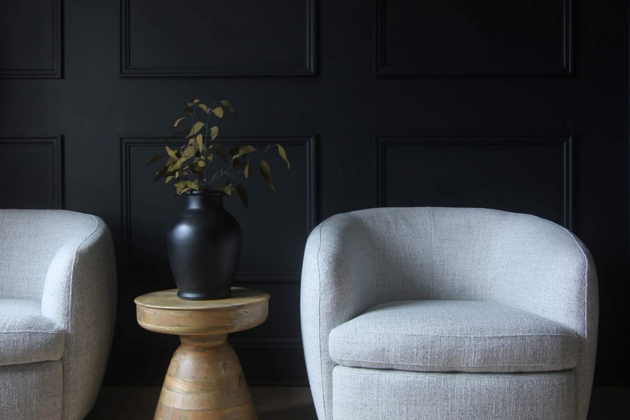 Inkwell SW 6992 Paint Color by Sherwin Williams - DecorCreek