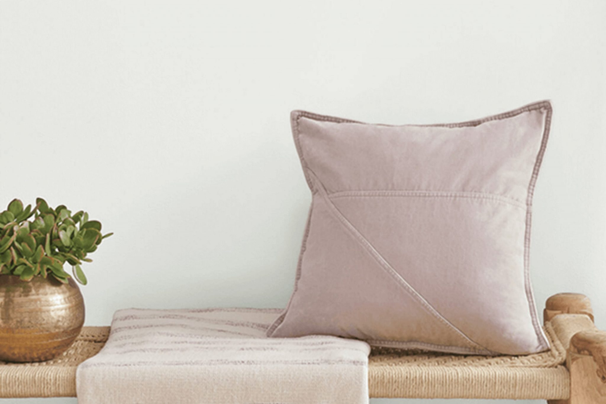 Gypsum SW 9543 Paint Color by Sherwin Williams - DecorCreek