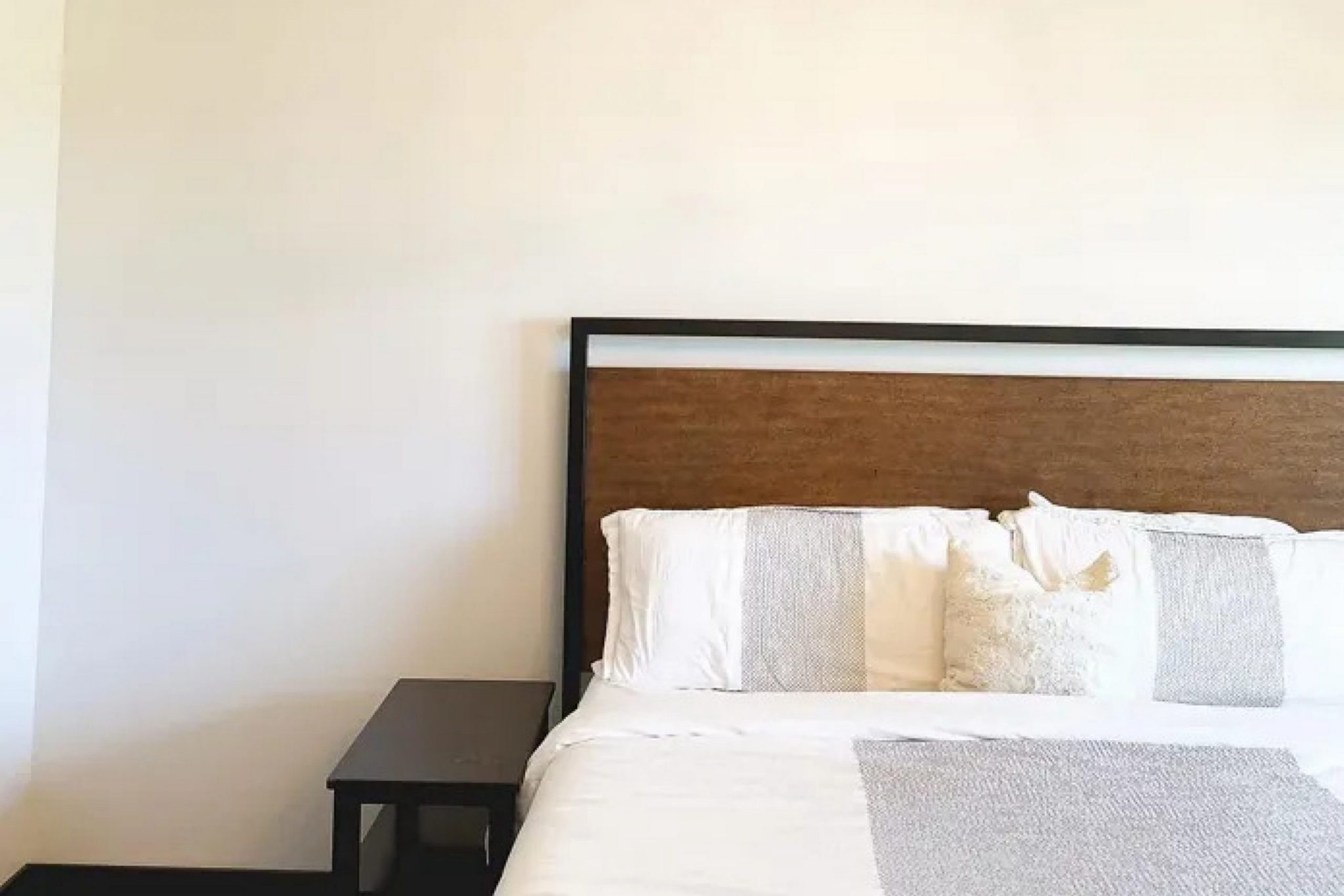 Arcade White SW 7100 Paint Color by Sherwin Williams - DecorCreek