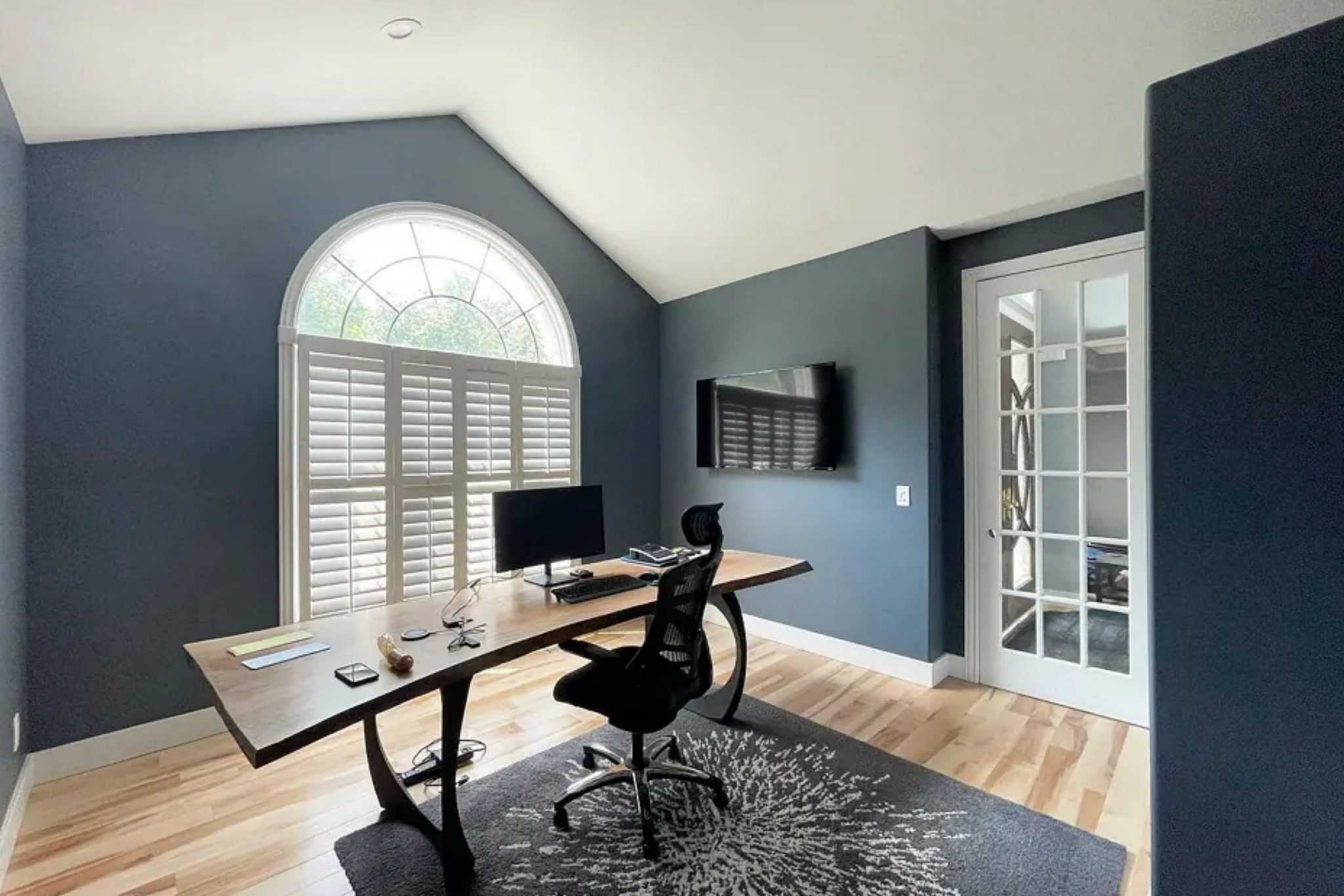 Granite Peak SW 6250 Paint Color by Sherwin Williams - DecorCreek