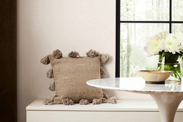 Nice White SW 6063 Paint Color by Sherwin Williams - DecorCreek