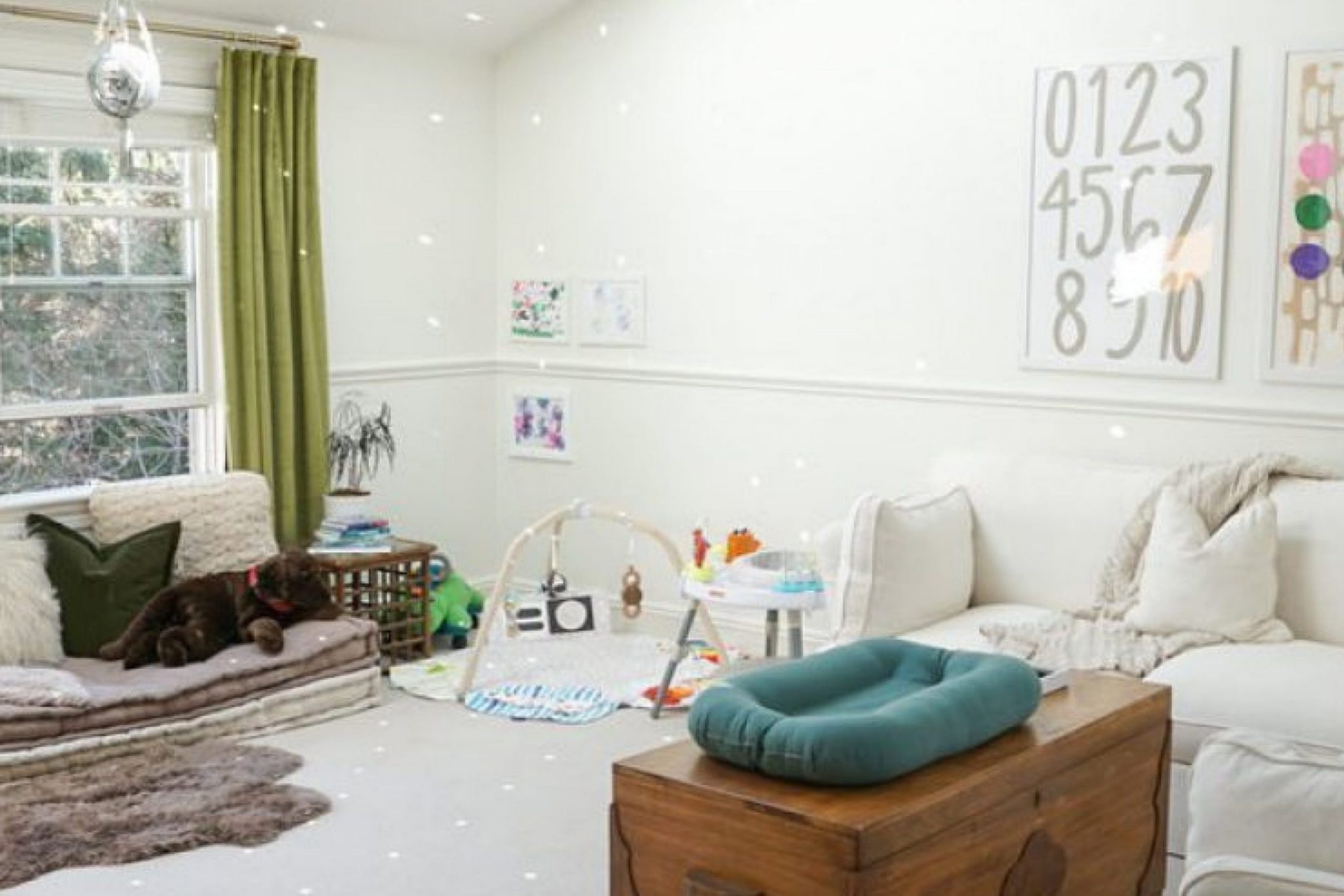 Reserved White SW 7056 Paint Color by Sherwin Williams - DecorCreek