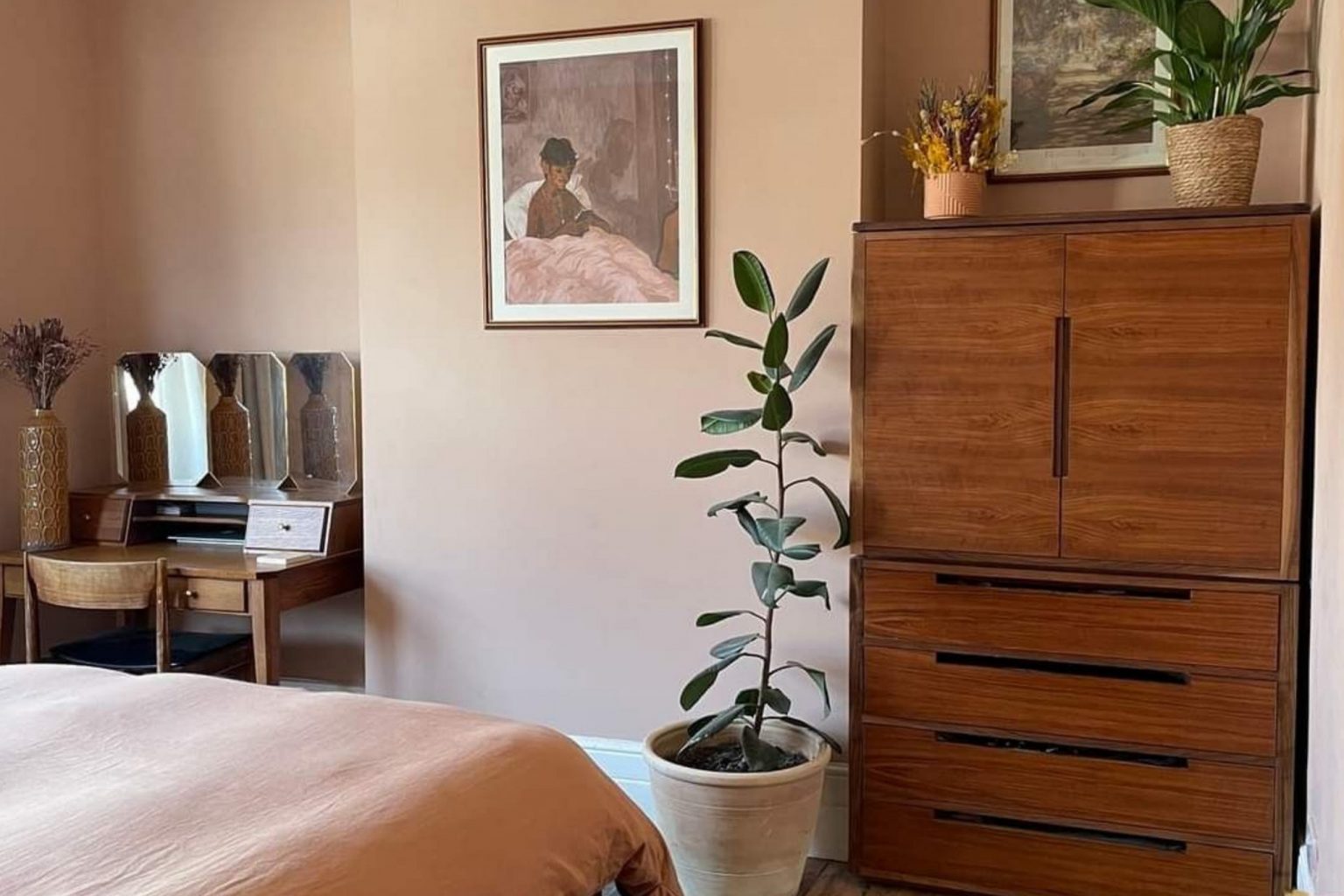 Pinky Beige SW 0079 Paint Color by Sherwin Williams - DecorCreek