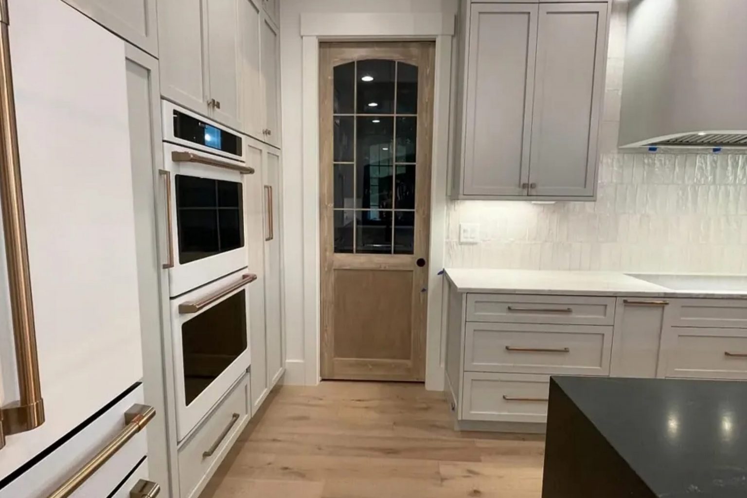 Sweater Weather SW 9548 Paint Color by Sherwin Williams - DecorCreek