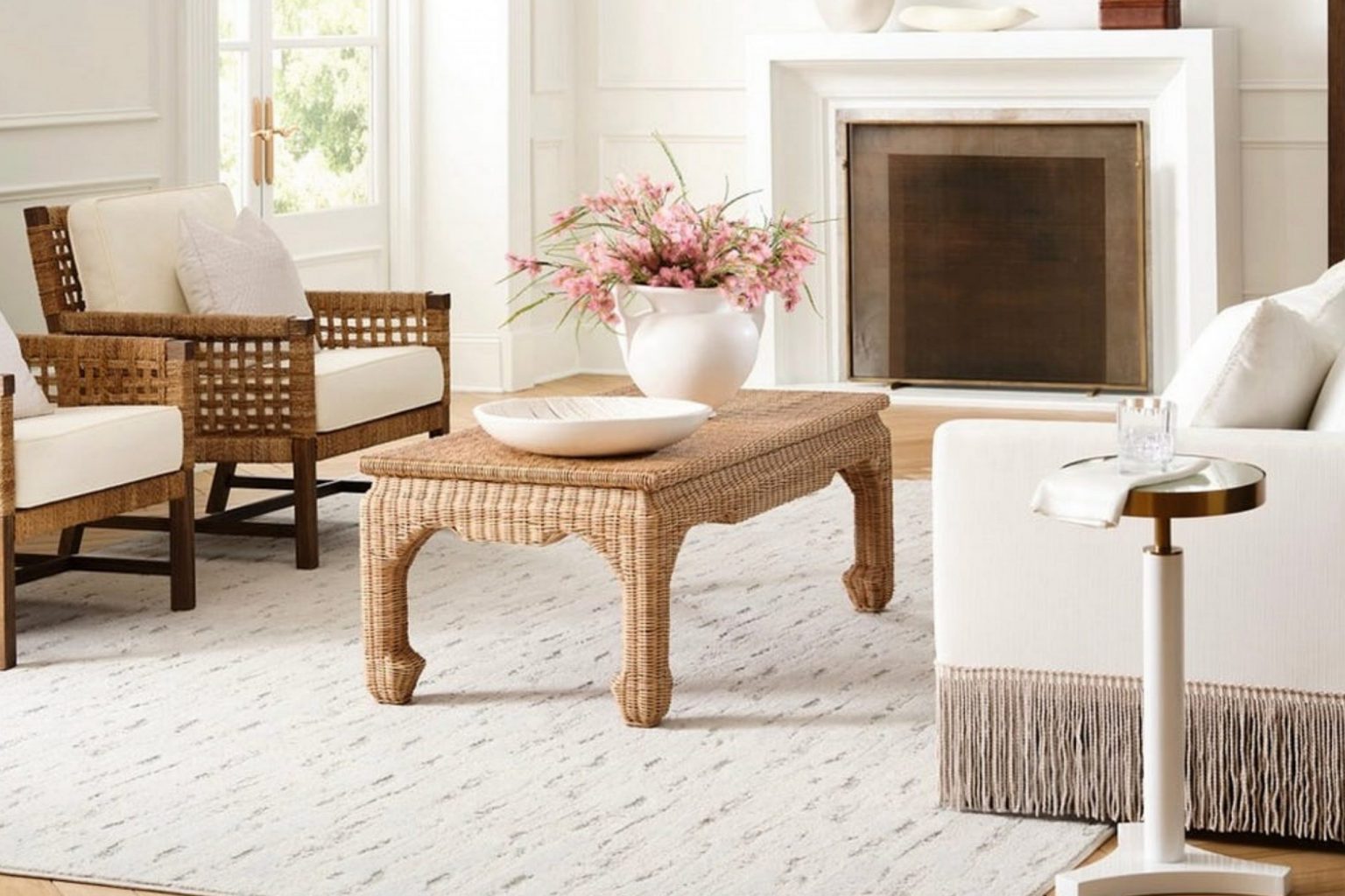 White Snow SW 9541 Paint Color by Sherwin Williams - DecorCreek