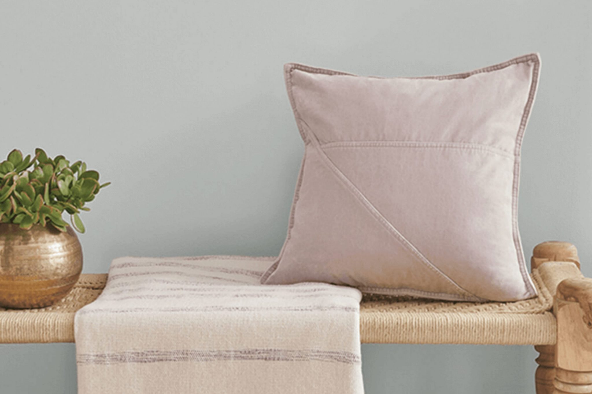 Silver Tipped Sage SW 9642 Paint Color by Sherwin Williams - DecorCreek