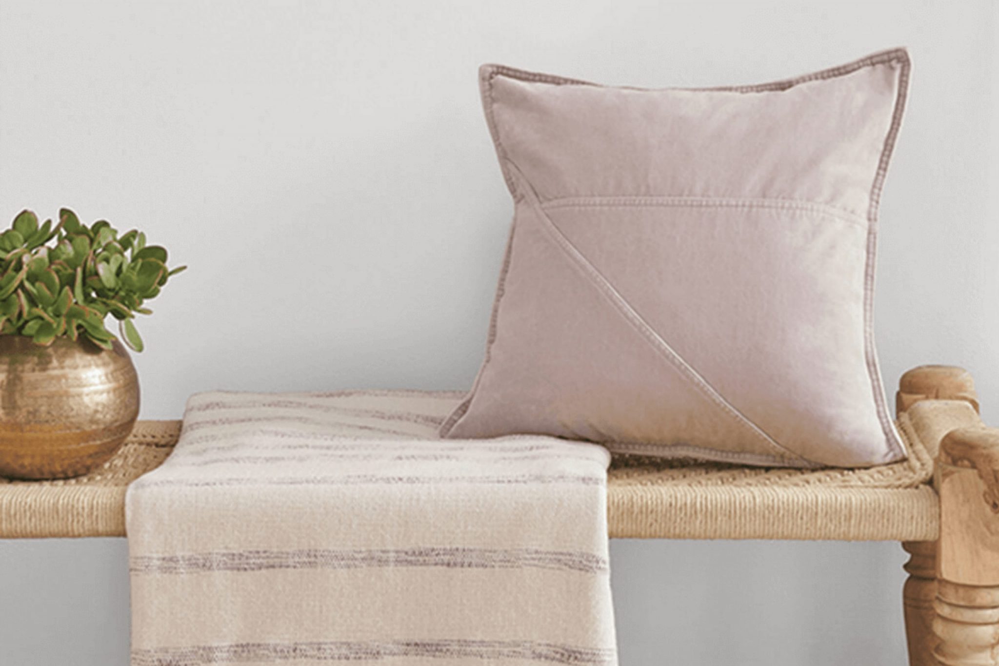 Spatial White SW 6259 Paint Color by Sherwin Williams - DecorCreek