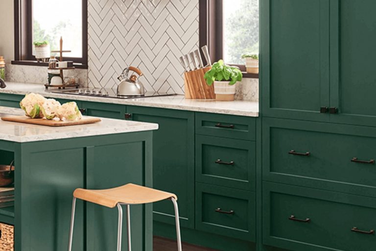 Dard Hunter Green SW 0041 Paint Color by Sherwin Williams - DecorCreek