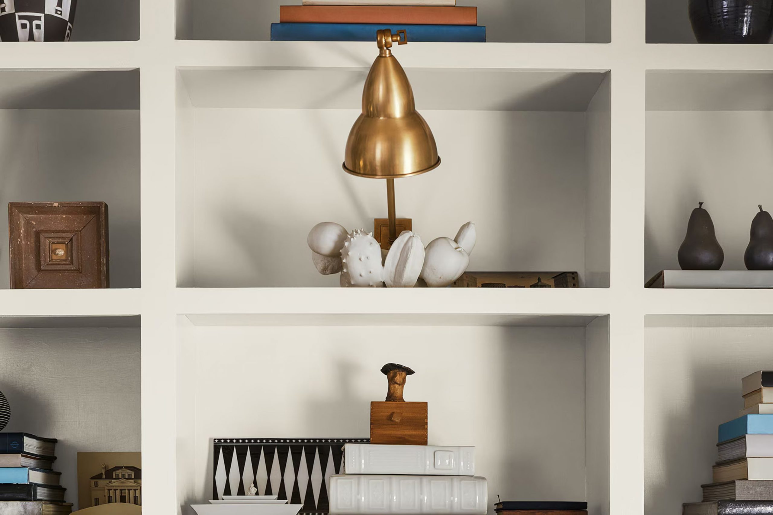 Things to Know Before You Choose Swiss Coffee OC-45 by Benjamin Moore ...