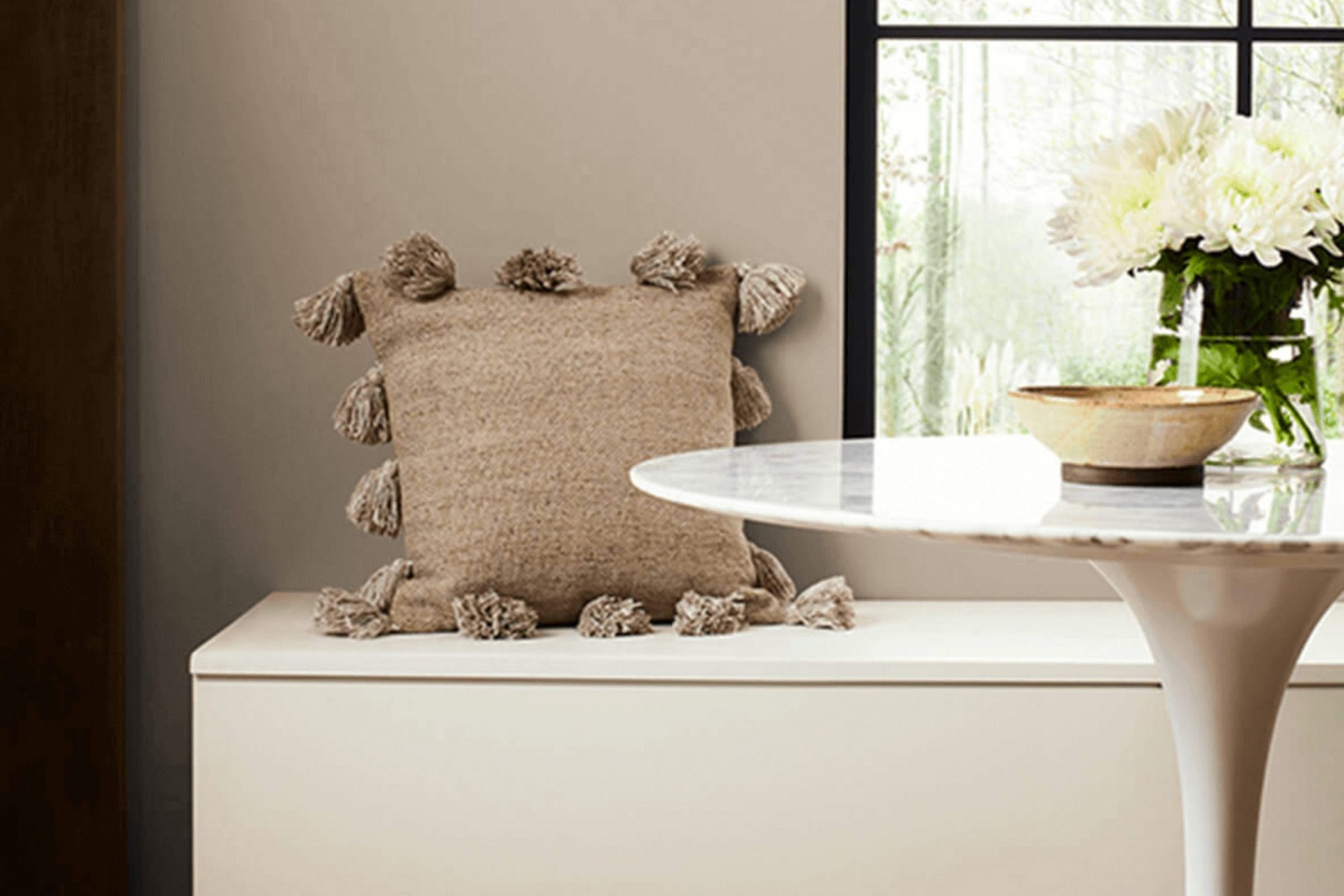 Tony Taupe SW 7038 by Sherwin Williams: Cozy Neutral That Works ...