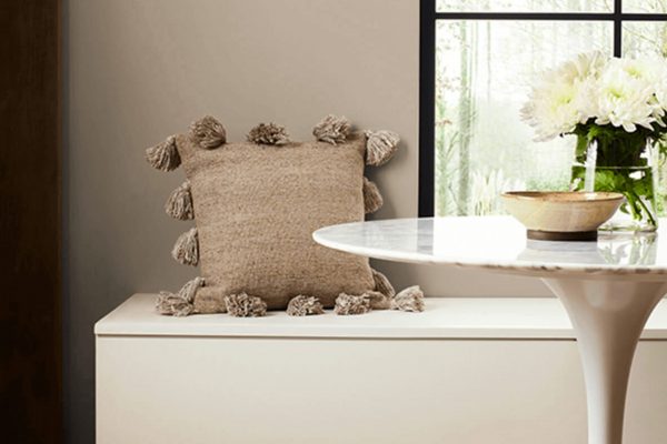 Tony Taupe SW 7038 by Sherwin Williams: Cozy Neutral That Works ...